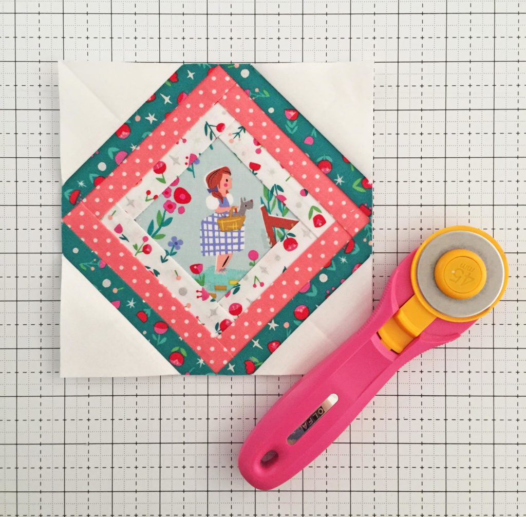 Mod Log Cabin Foundation Paper Piecing Quilt Block + Free Pattern ...