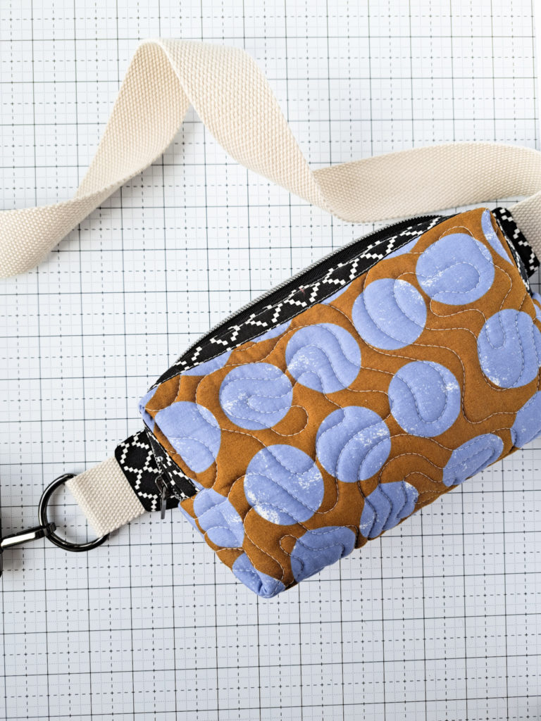 Alpen Belt Bag Pattern + Sew Along - Center Street Quilts