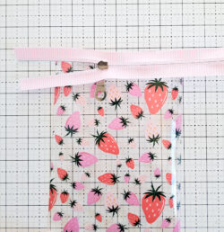 Free Small Vinyl Zipper Pouch Tutorial - Center Street Quilts